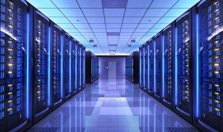 Data Center vs. Server Room: Understanding the Key Differences ...