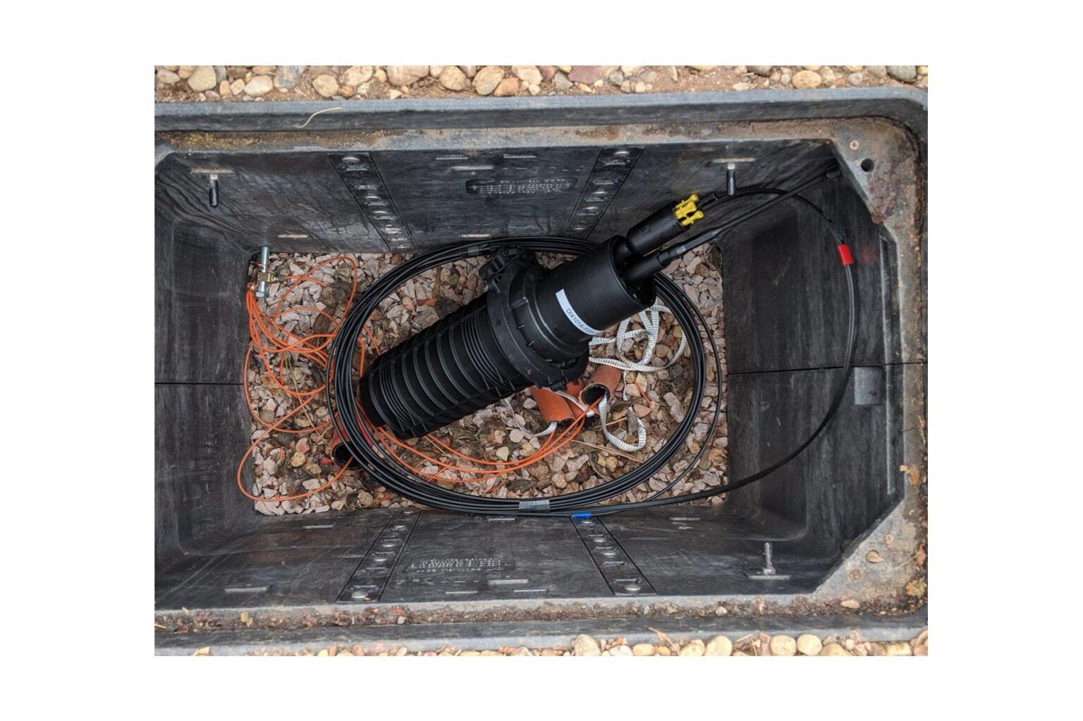 Importance, Installation, and Maintenance of Fiber Optic Splice Closure ...