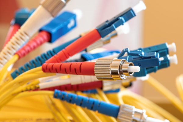 Qu'est-ce que le code couleur de la fibre optique et comment l ...